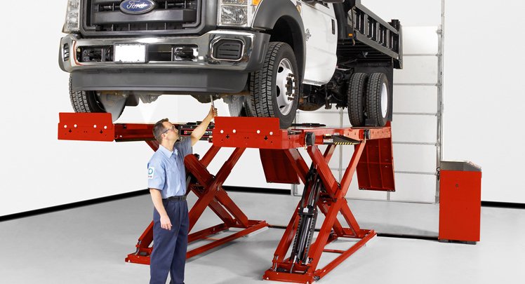 Hunter RX Series Scissor Alignment Lift - Northwest Equipment Sales